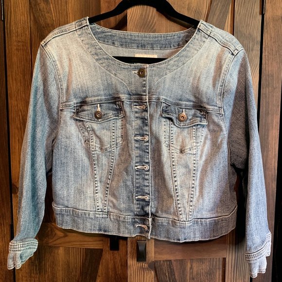 torrid | Jackets & Coats | Torrid Cropped Denim Jacket | Poshmark